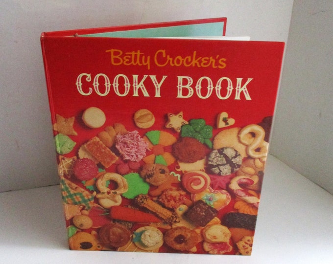 Vintage Cookbook Betty Crocker's Cooky Book Spiral Bound Christmas ...