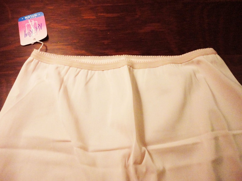 Ladies Half Slip Small Light Pink With Ruffled Lacy Border - Etsy