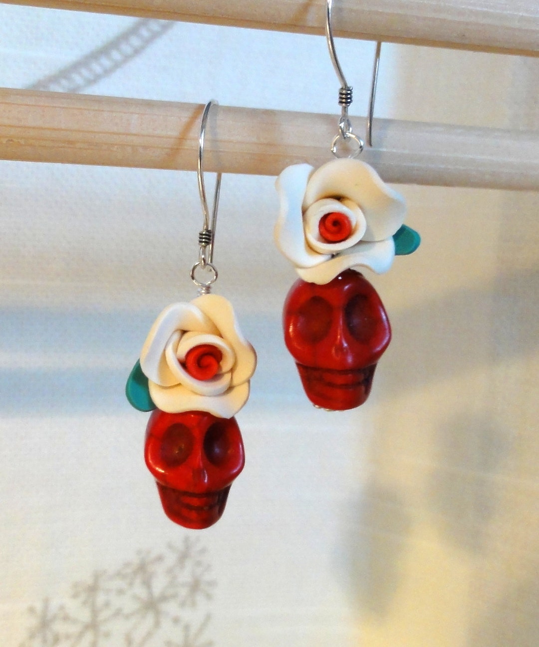 Dia De Los Muertos Earrings - Red Skull W/ White Flower - Etsy
