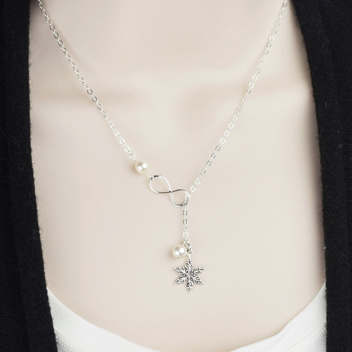 Winter Wedding Jewelry SET OF 5 Snowflake Necklaces with Pearl | Etsy