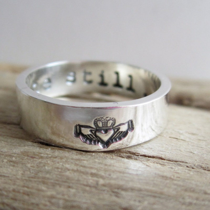 Custom Claddagh Ring - Etsy