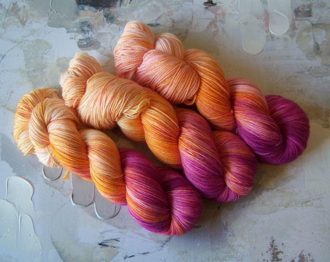 Firefly Hand Dyed Yarn / Handdyed Yarn Sock Yarn Wool Yarn - Etsy