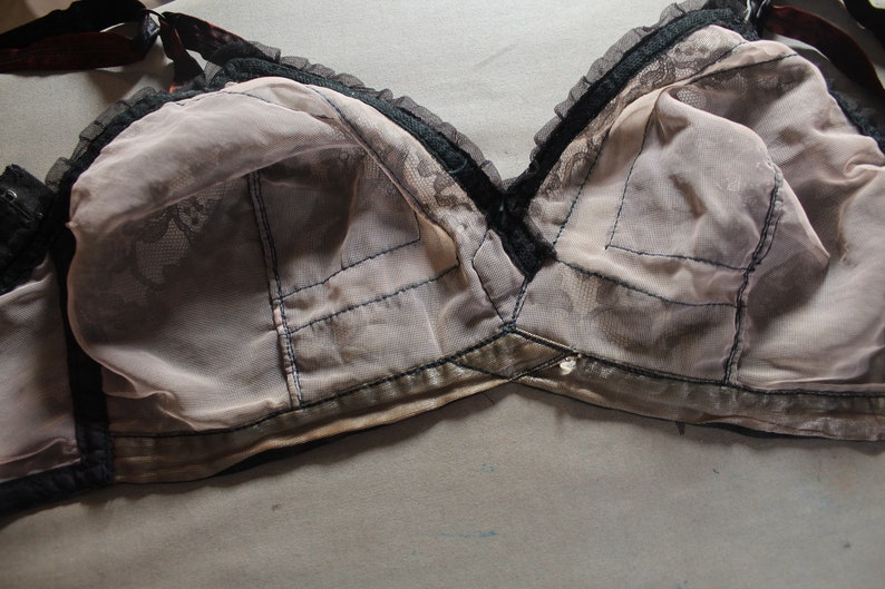 Vintage 1950's Black Lace Bullet Bra Size 34/35 B - Etsy