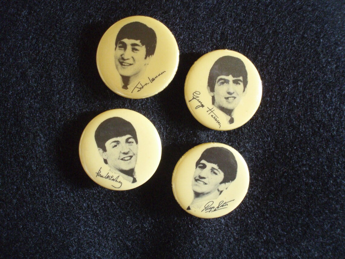 Vintage Original Beatles Pins/Badges Set from 1964 | Etsy