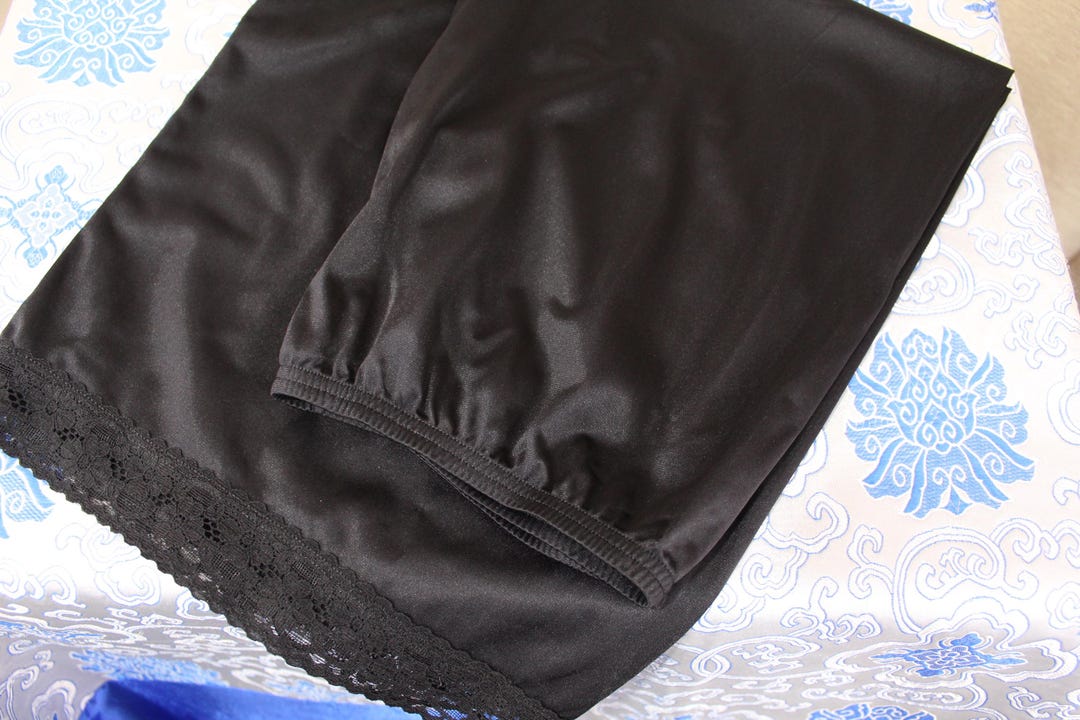 Vintage Vanity Fair Long Black Silky Pettipants/sleep Shorts Size M/L ...