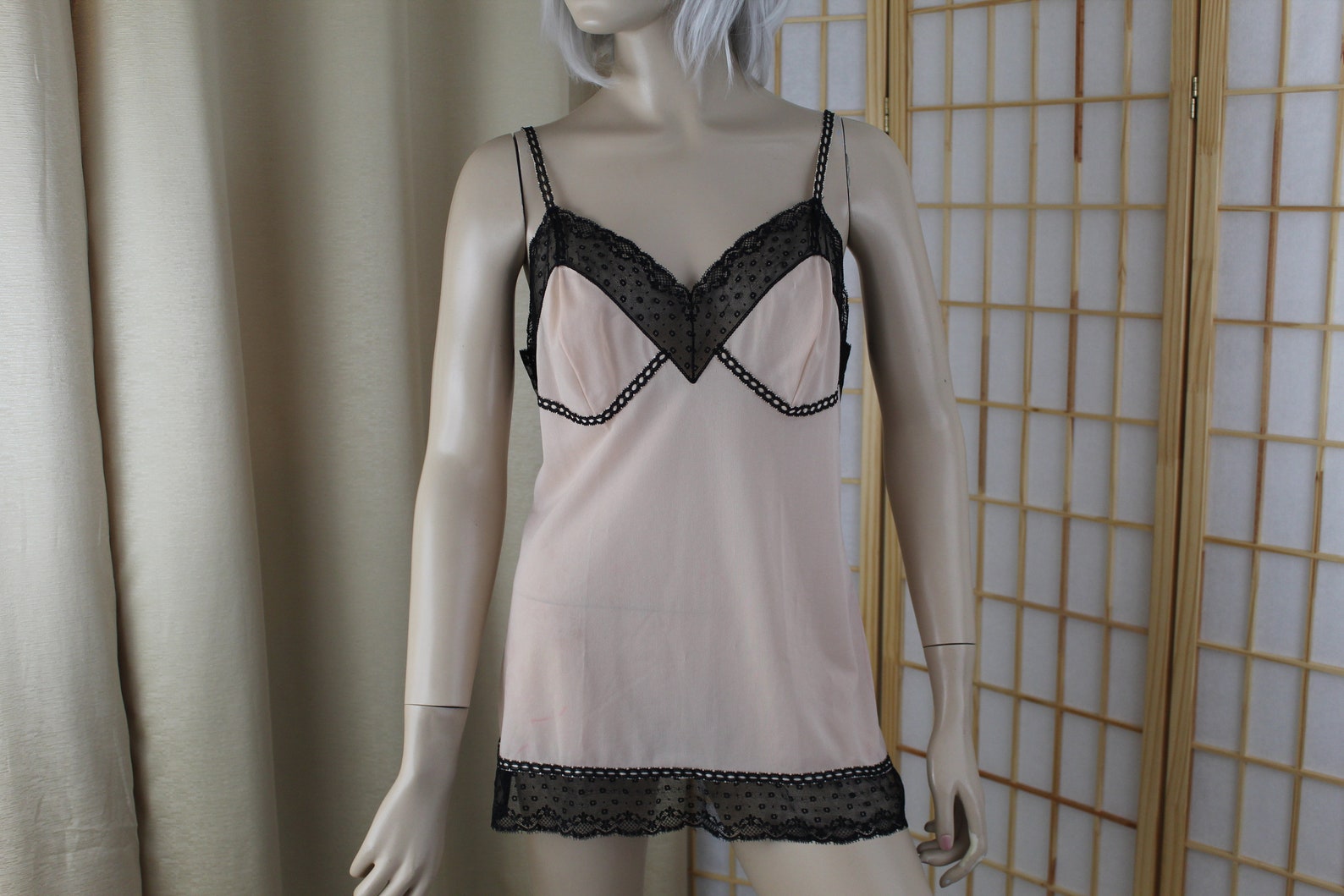 Vintage Hollywood Vassarette by Munsingwear Short Slip Beige/pink Size ...