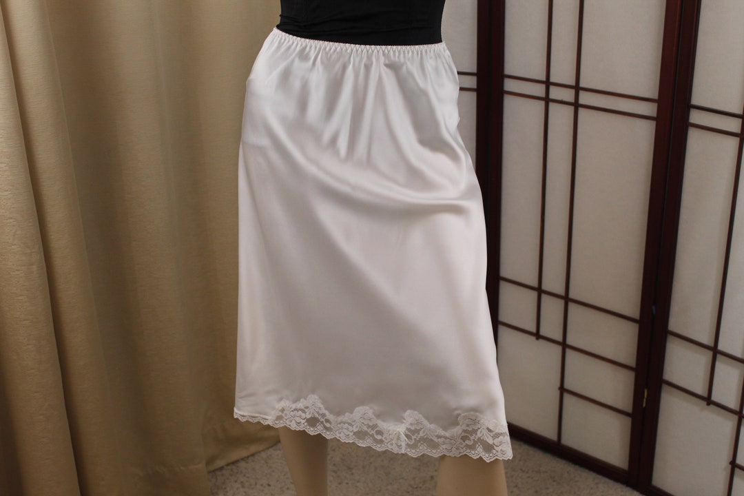 Vintage Maidenform White Half Slip Size M 24-35" Waist 'something ...
