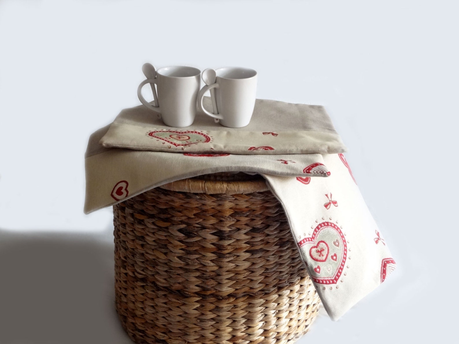 Table Mats + Little Runner Tyrolean Fabric With Hearts Beige and Red ...