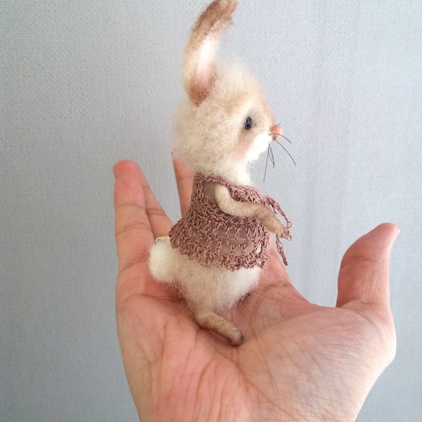 Needle Felted Bunny - Etsy