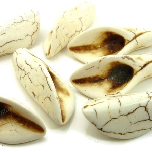 White Magnesite Matrix Gemstone Beads - 11pc Strand - 38x15mm, Unique ...