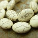 18x13mm White Magnesite Matrix Puffed Oval Gemstone Beads 10 - Etsy