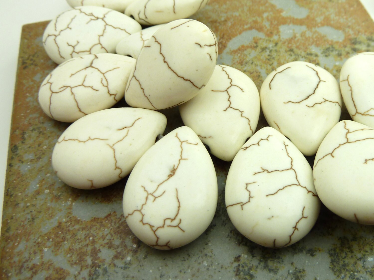 8 White Magnesite Matrix Teardrop Gemstone Beads 24x18mm | Etsy