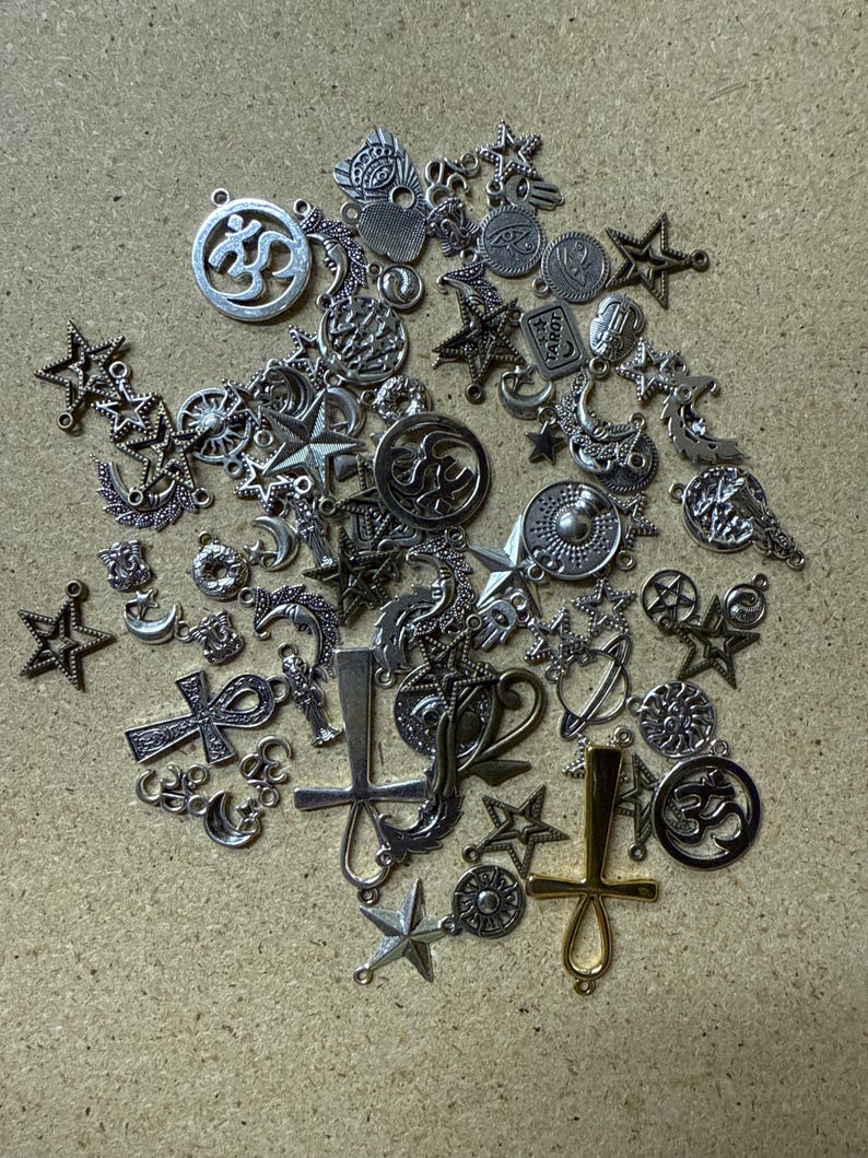 100 Grams (metaphysical Themed) Mix Alloy Charm Lot Bulk Assorted ...