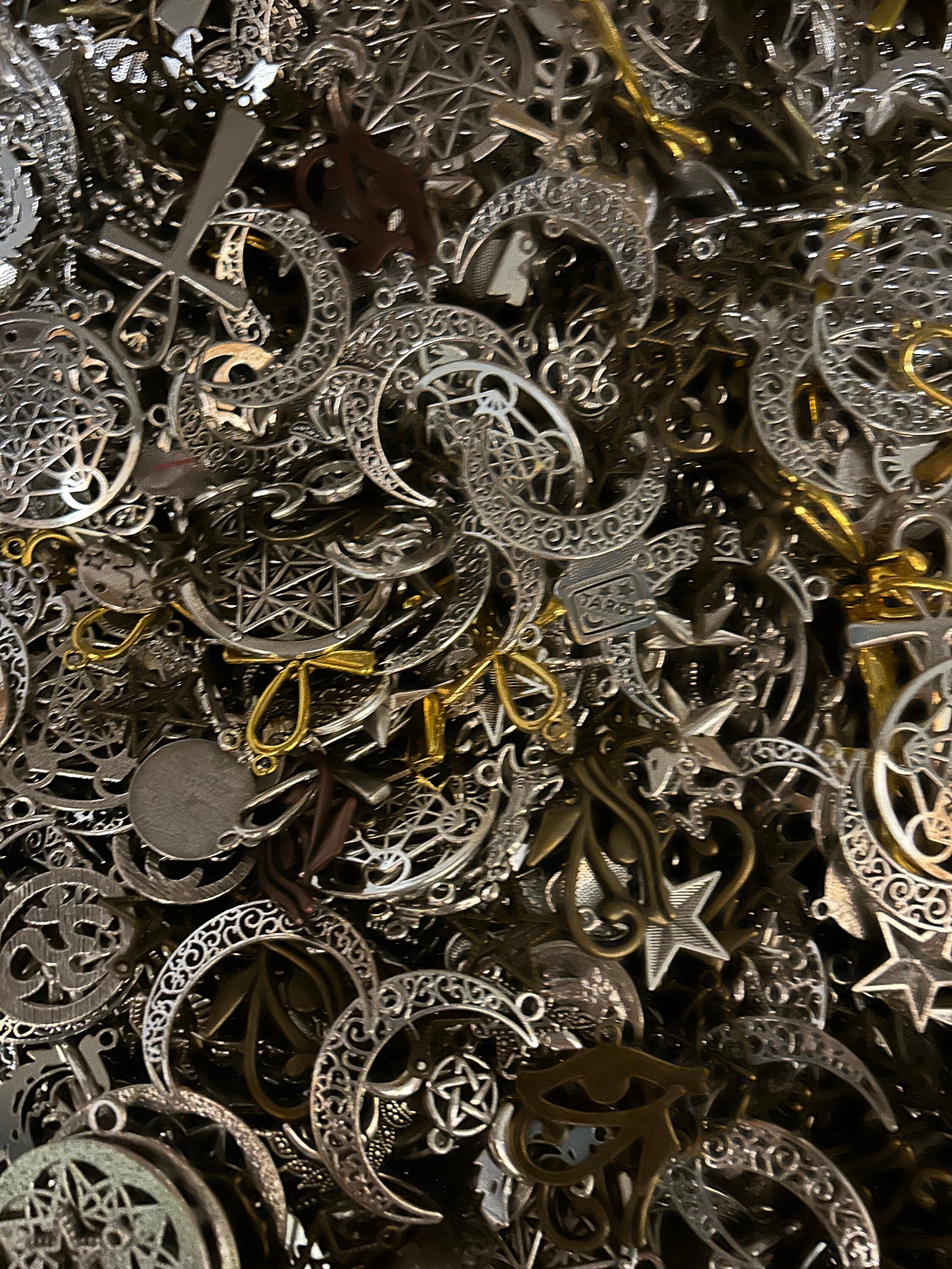 100 Grams (metaphysical Themed) Mix Alloy Charm Lot Bulk Assorted ...