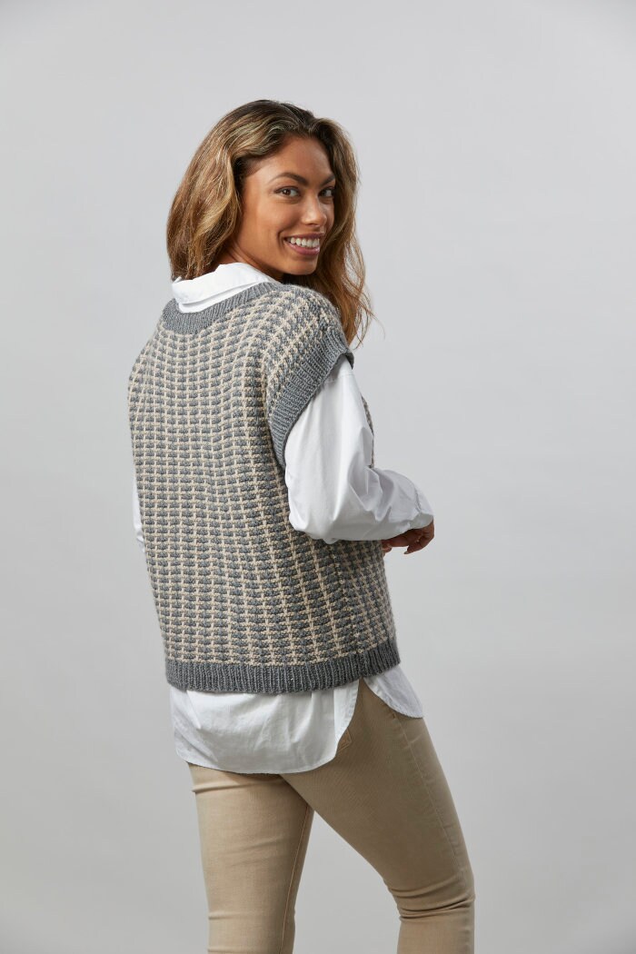 KNITTING PATTERN PDF - Elin Vest - Etsy