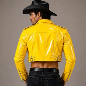 Abgeschnittene schwarze PVC-Leder Moto Bikerjacke - Punk Patentmantel ...