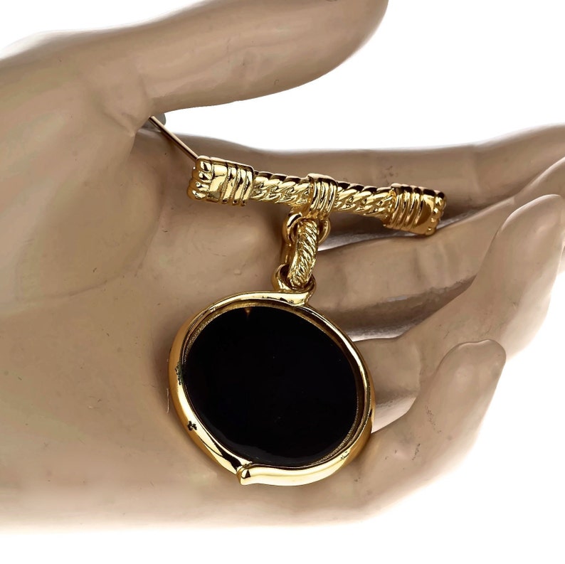 Vintage YVES SAINT LAURENT Ysl Onyx Medallion Badge Brooch - Etsy