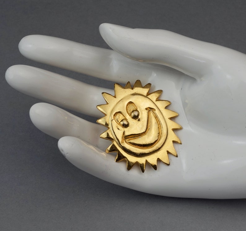 Vintage 1987 BILLY BOY Surreal Smiley Sun Face Brooch - Etsy