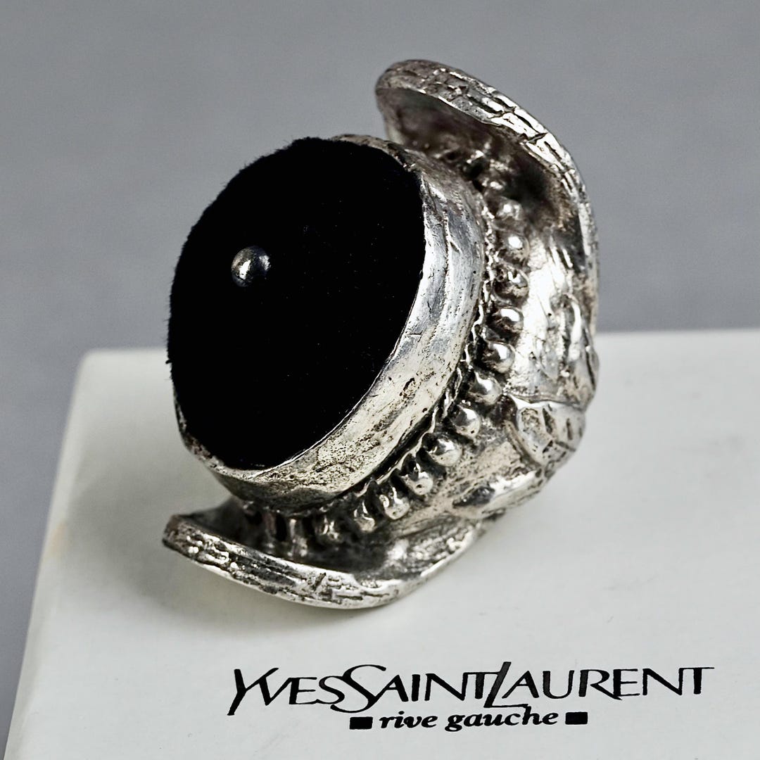 Vintage YVES SAINT LAURENT Ysl by Tom Ford Velvet Sterling Silver Ring ...