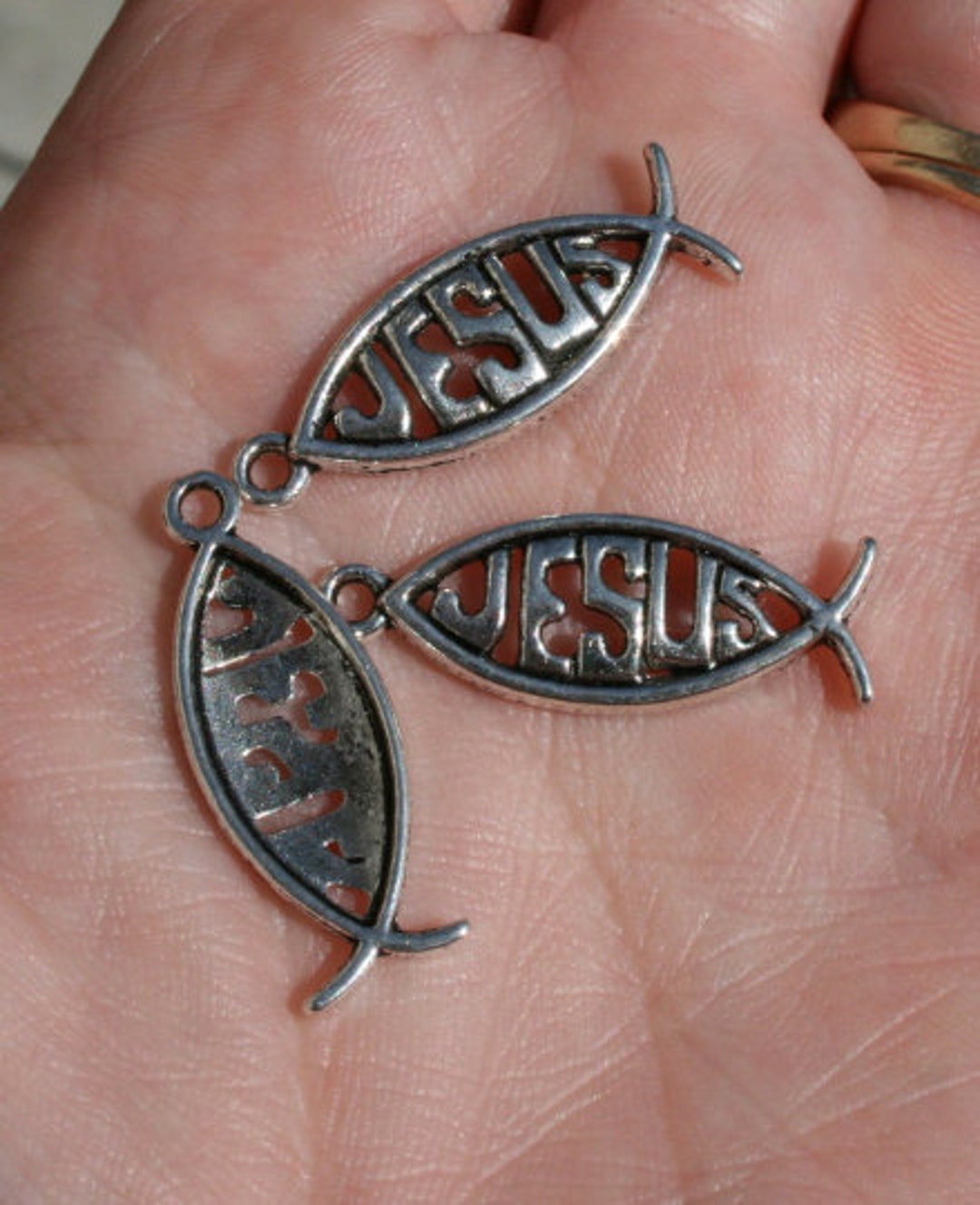 Bulk 50 Jesus Fish Charms Ichthy Charm Antique Silver Tone 27 X 10 Mm ...