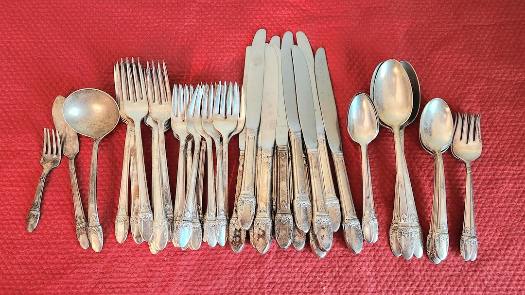 Vintage Silverplate FIRST LOVE 1937 by Wm. Rogers International Silver ...