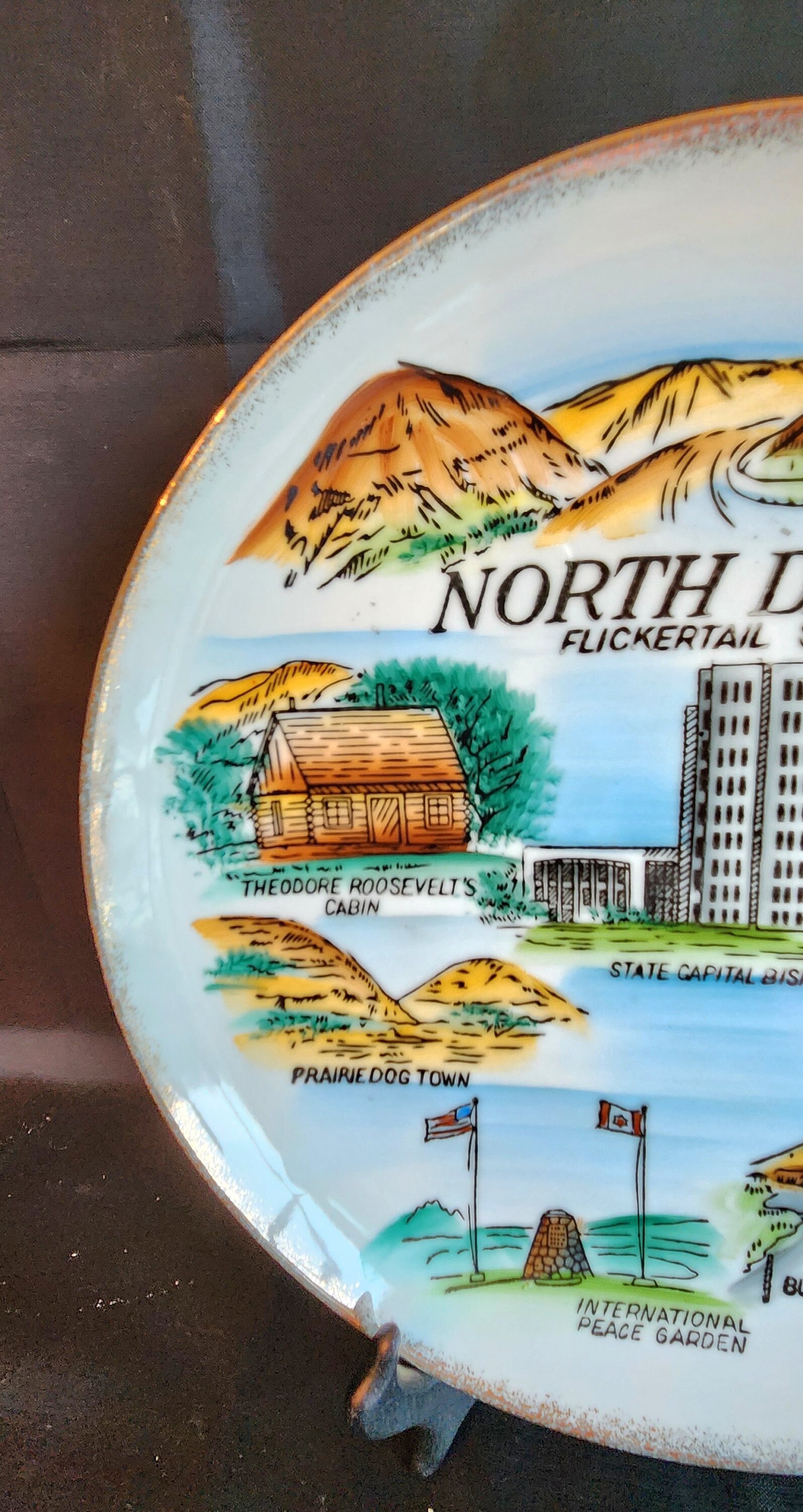 Vintage North Dakota State Souvenir Plate ND Landmarks Flickertail ...