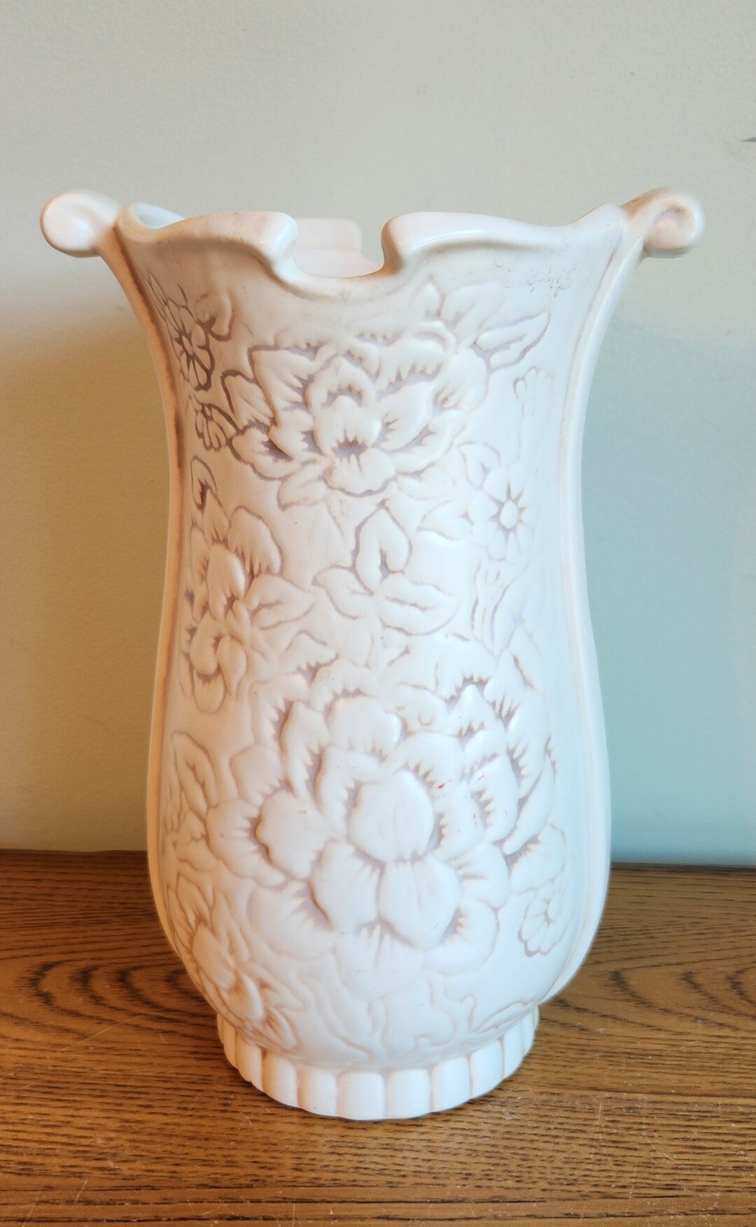 Red Wing Pottery Tall Medallion Magnolia Ivory Brown Wipe Vase 1184 ...