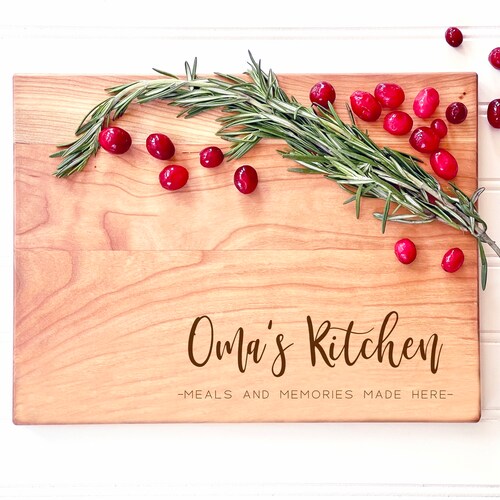 Oma Cutting Board Personalized With Oma's Kitchen Meals - Etsy