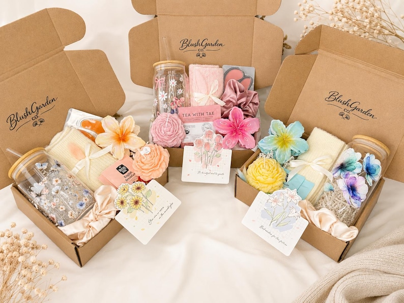 Blush Pink Chamomile Self Care Gift Box, Floral Birthday Set, Cozy ...