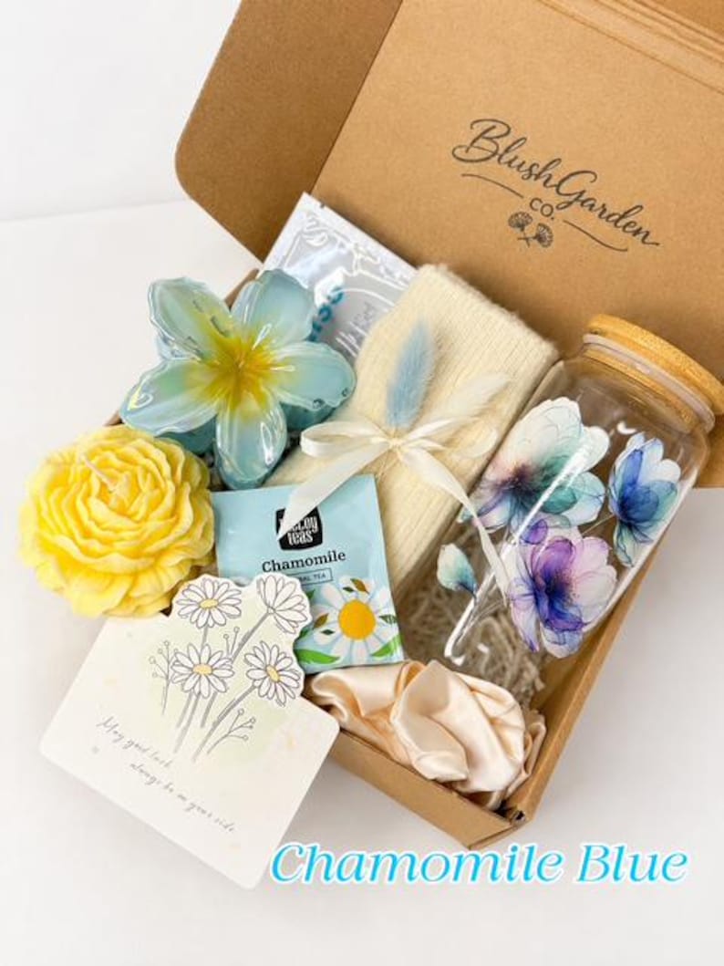 Blush Pink Chamomile Self Care Gift Box, Floral Birthday Set, Cozy ...