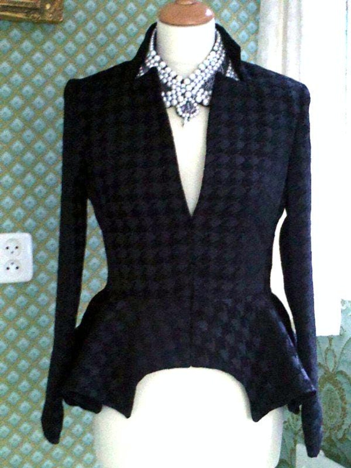 CUSTOM MADE Worn by Kate Middleton Alexander Mcqueen Inspired Notch ...