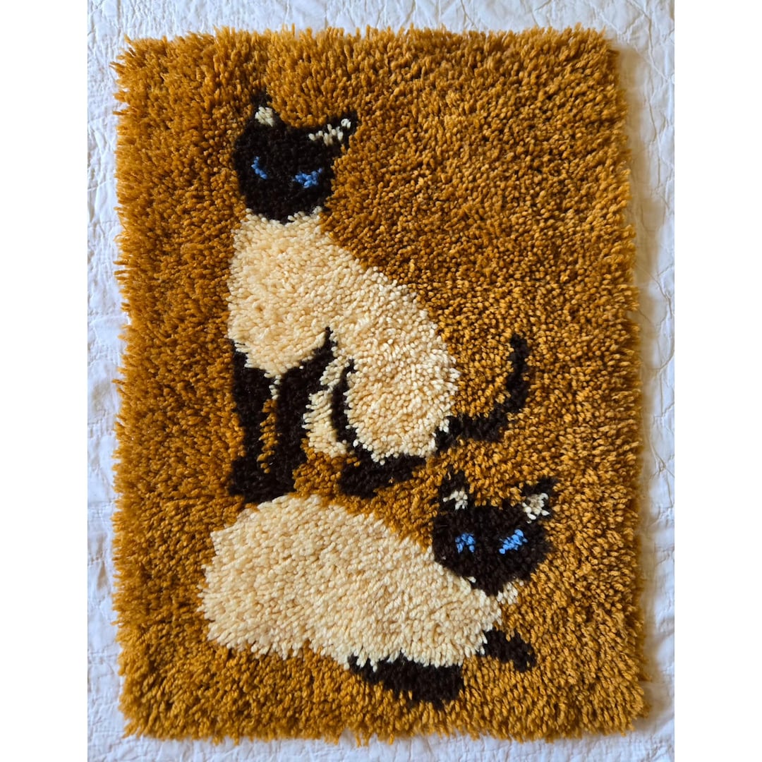 Vintage Siamese Cats Latch Hook Rug or Wall Hanging Completed Finished ...