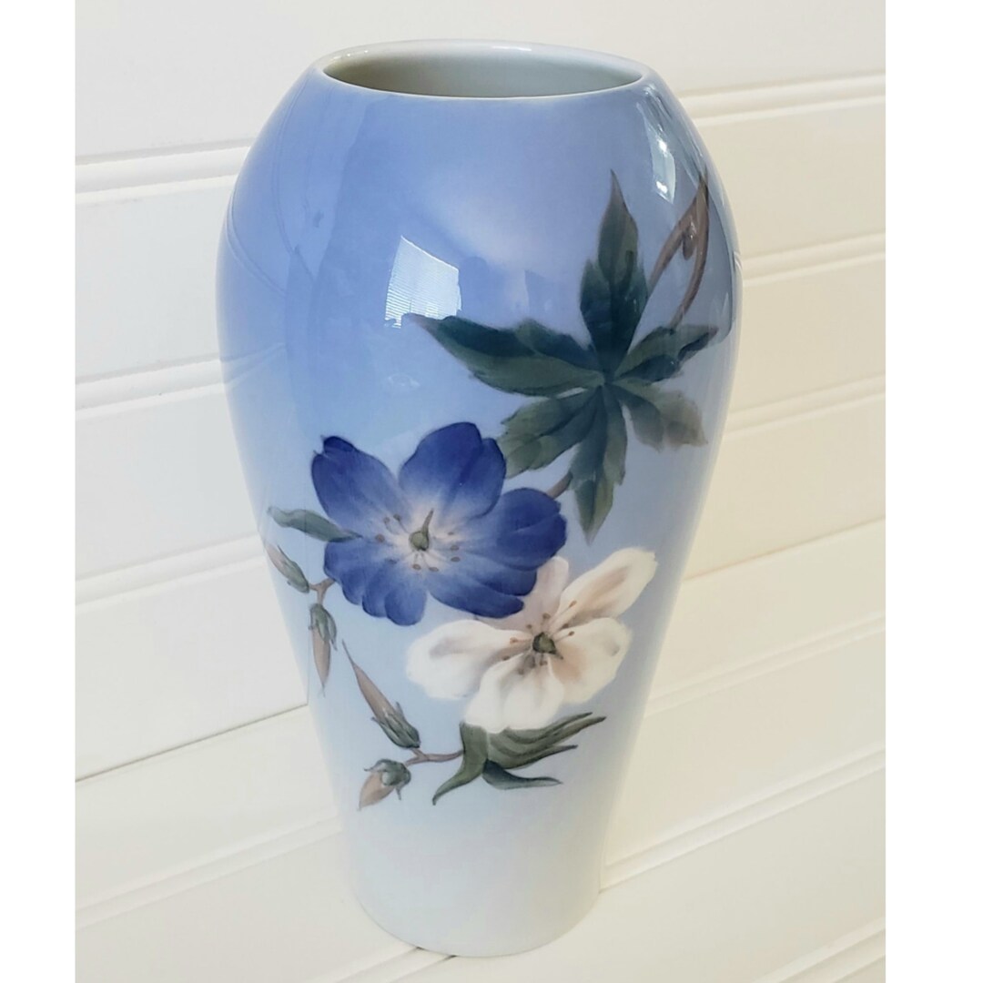 Vintage Royal Copenhagen Denmark Vase Blue Flowers Hibiscus Bullet ...