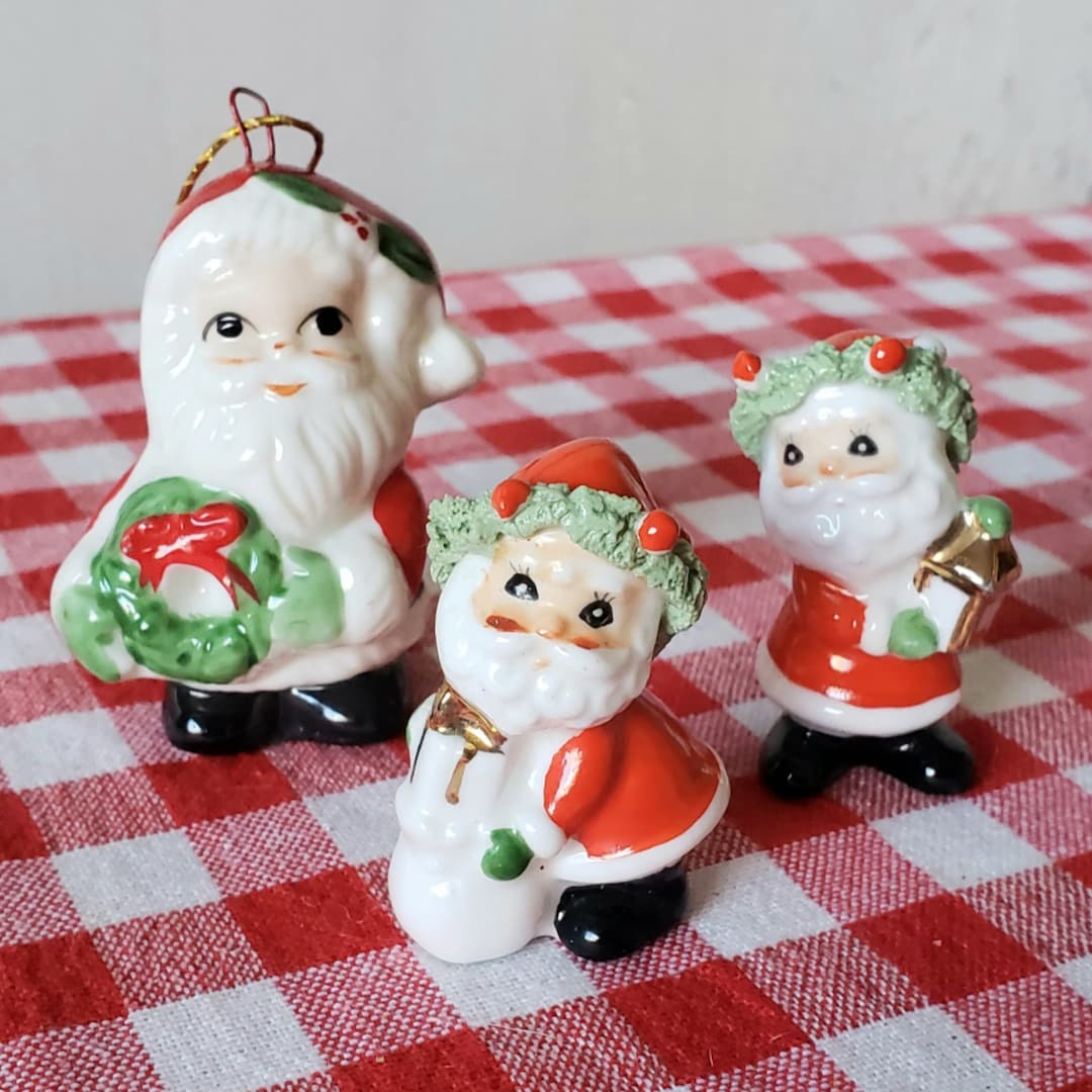 Vintage Napco Mini Santas Spaghetti Trim Christmas Figurines Ornaments ...