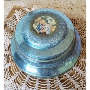 Vintage Powder Box Aluminum Music Box Round Blue Victorian - Etsy
