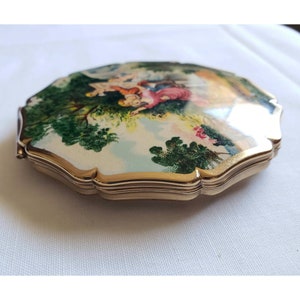 Vintage Stratton England Compact Face Powder Cupid Victorian Gold Metal ...