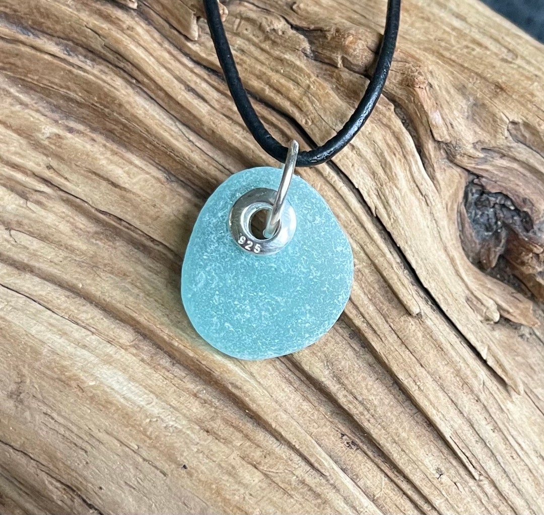 Bijoux en verre de mer - Verre de mer bleu aqua serti d'un oeillet en ...