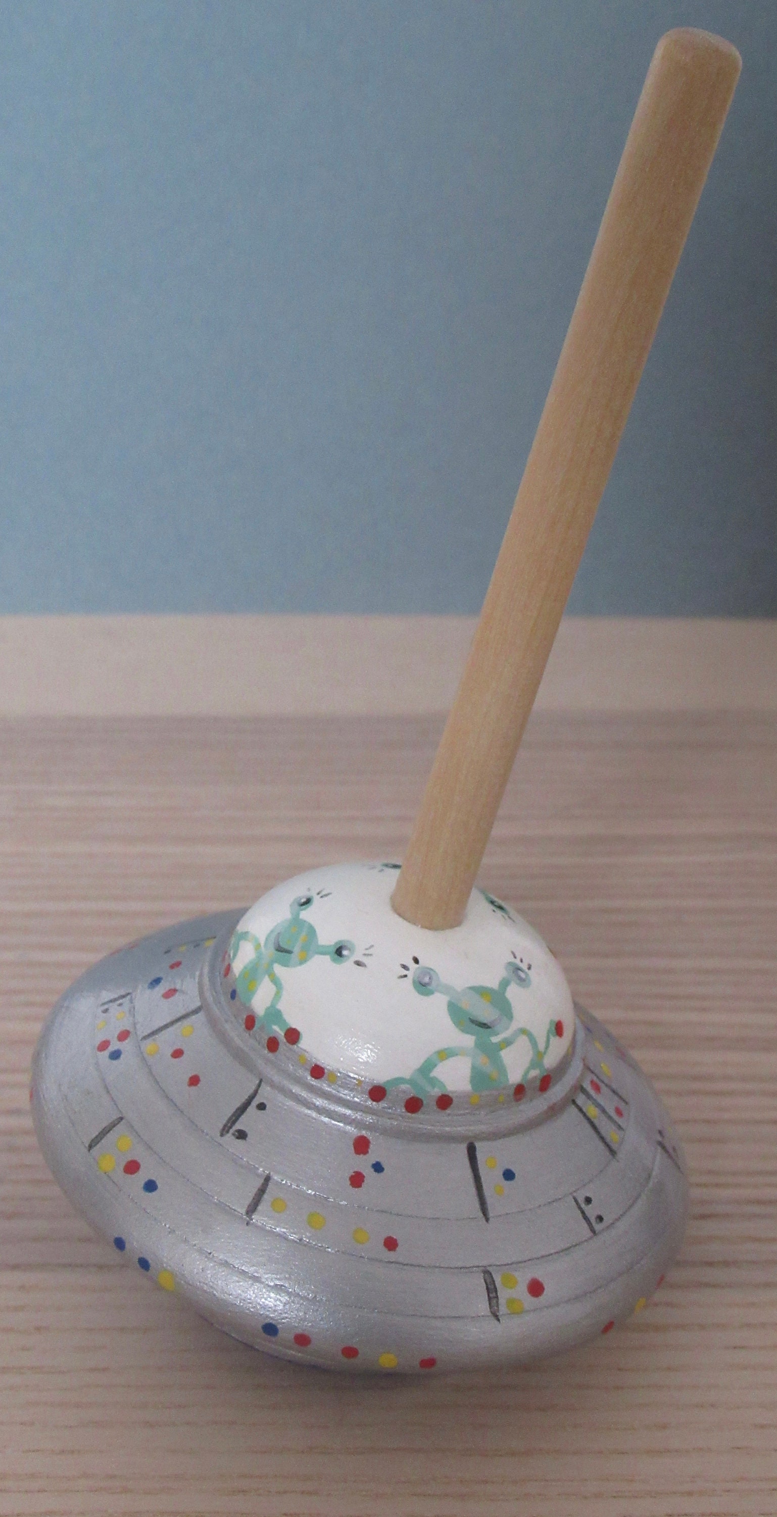 Alien Spaceship Spinning Top - Etsy