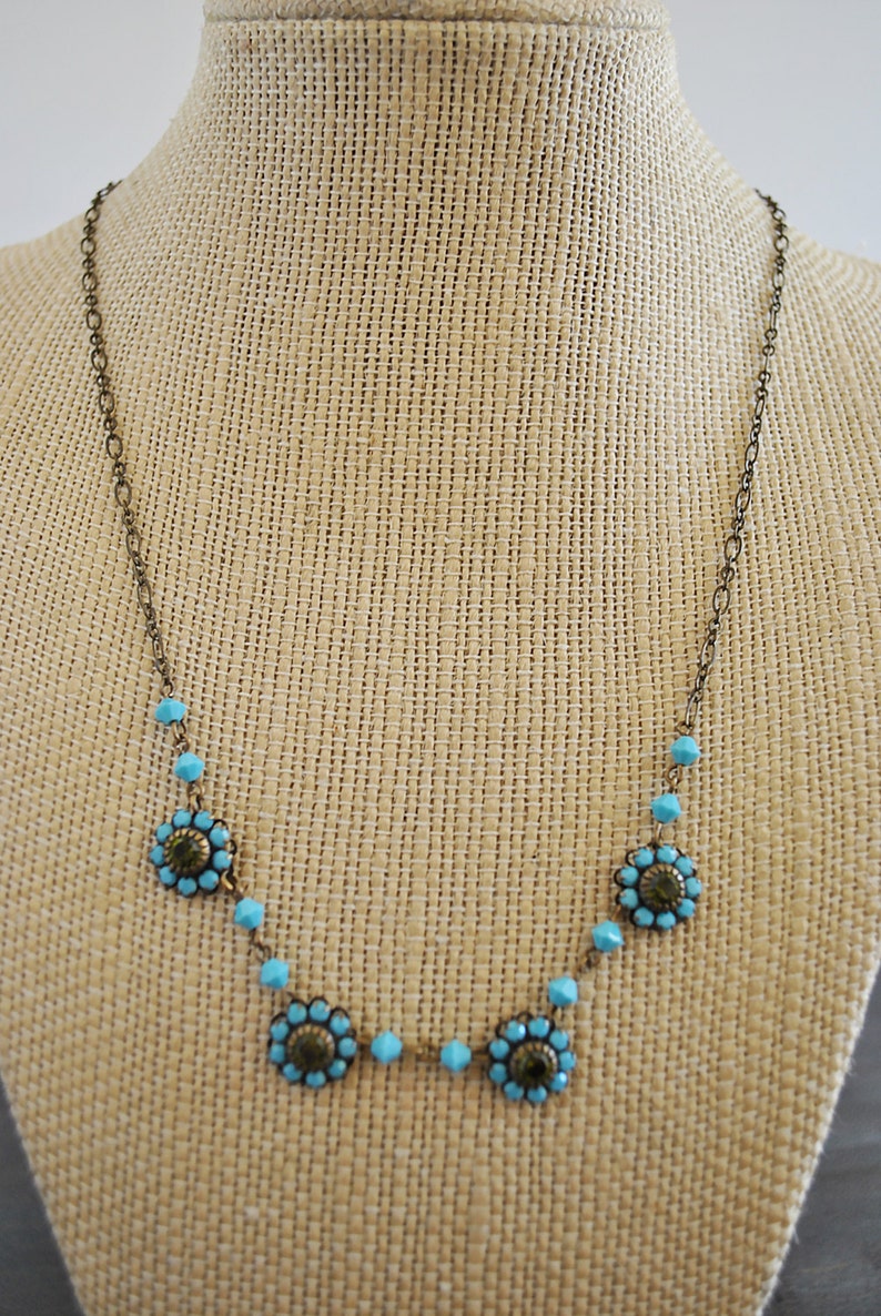 Vintage Czechoslovakian Glass Beads Flower Necklace Etsy