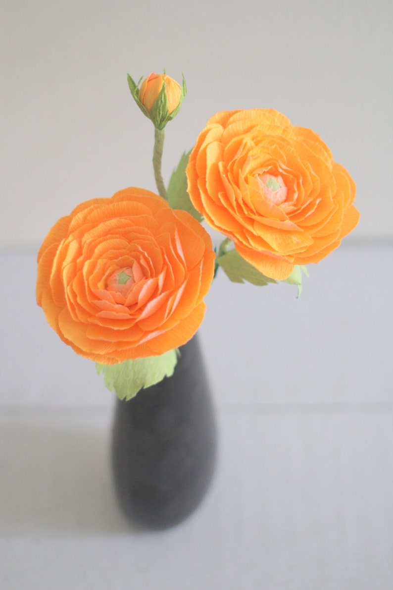 Paper ranunculus paper flowerscrepe paper ranunculus | Etsy