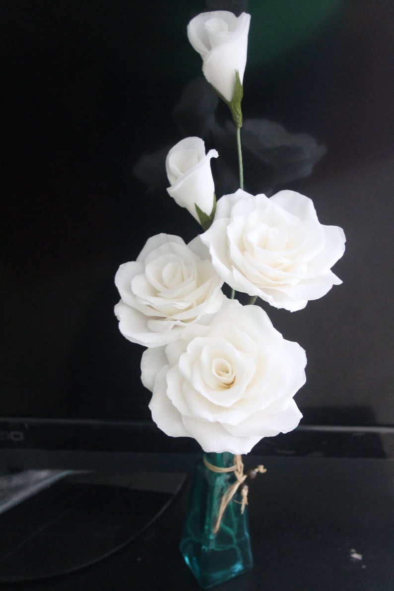 3 White Paper Roses With 2 Buds - Etsy