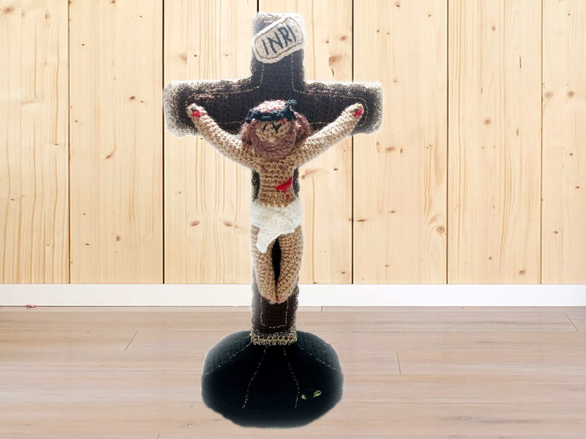 Crucified Jesus Crocheted Statue - Etsy