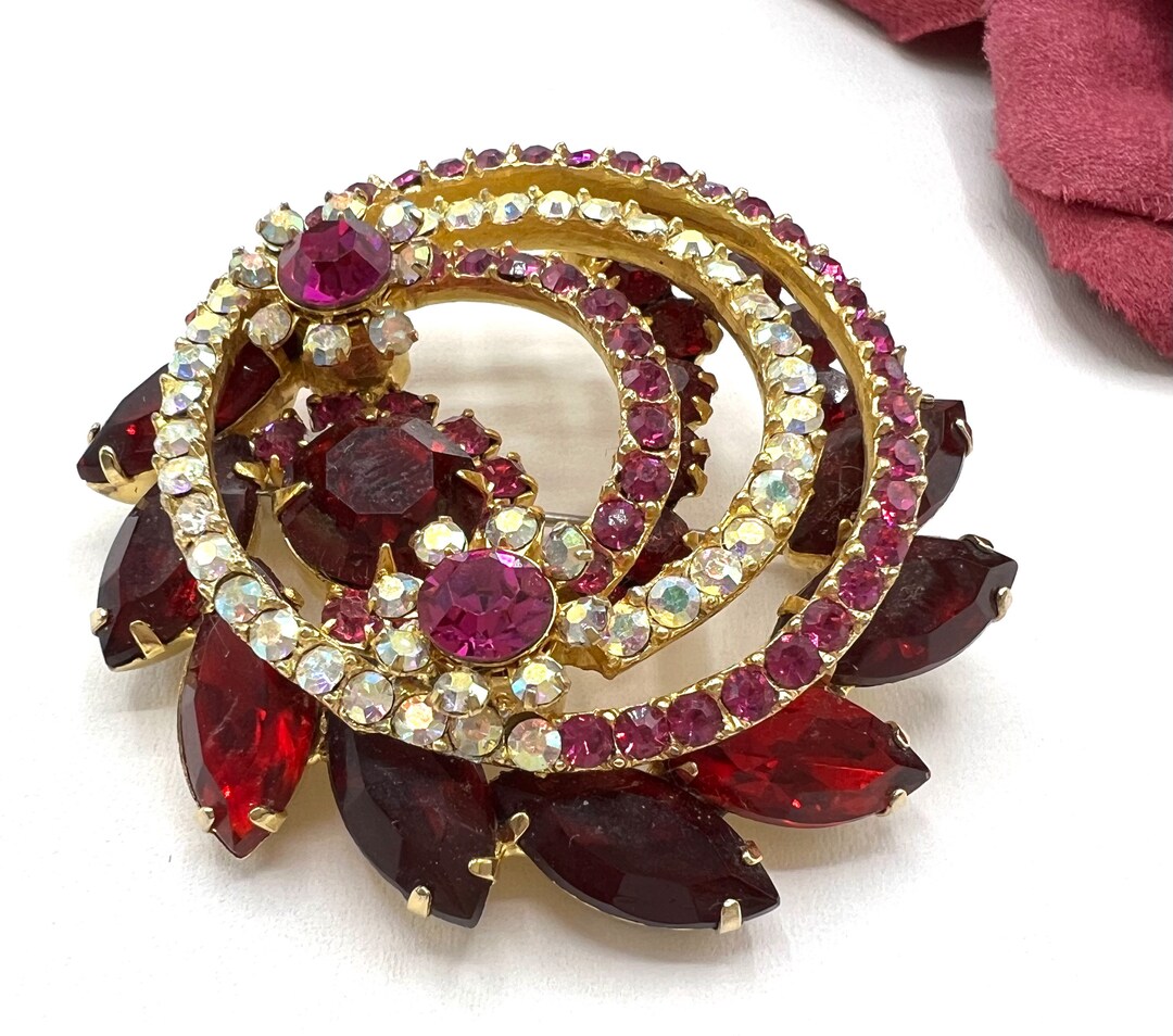 Red Rhinestone Brooch, Juliana Puddling, Aurora Borealis Rhinestones, 2 ...