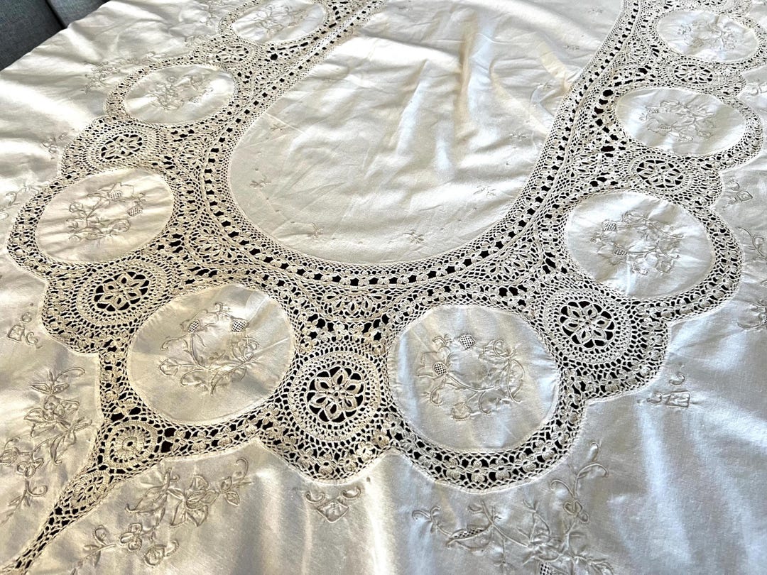 Vintage Cutwork Tablecloth, White Ecru Crochet and Cutwork, Beige on ...