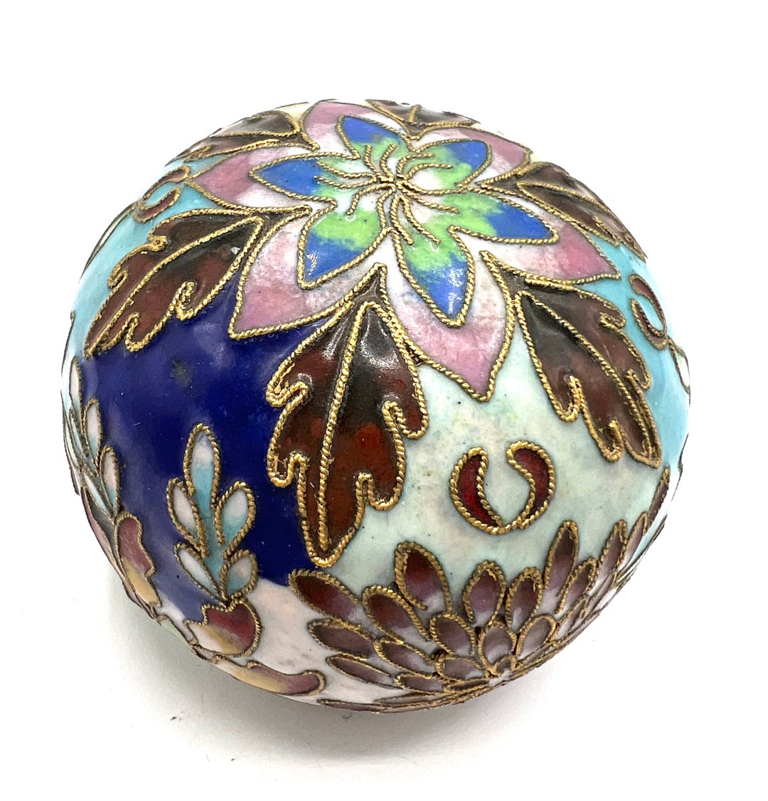 Vintage Cloisonne Round Paperweight, 3 Inch Round Flower Leaf Design ...