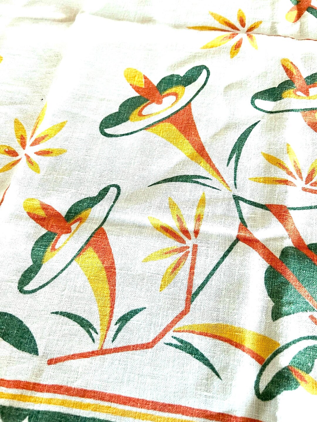MCM Orange Green Yellow Table Topper, White Background, Atomic Flowers ...