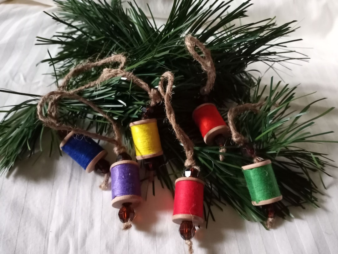 Set of 5 Rustic Vintage Style Wooden Thread Spool Christmas Ornaments ...