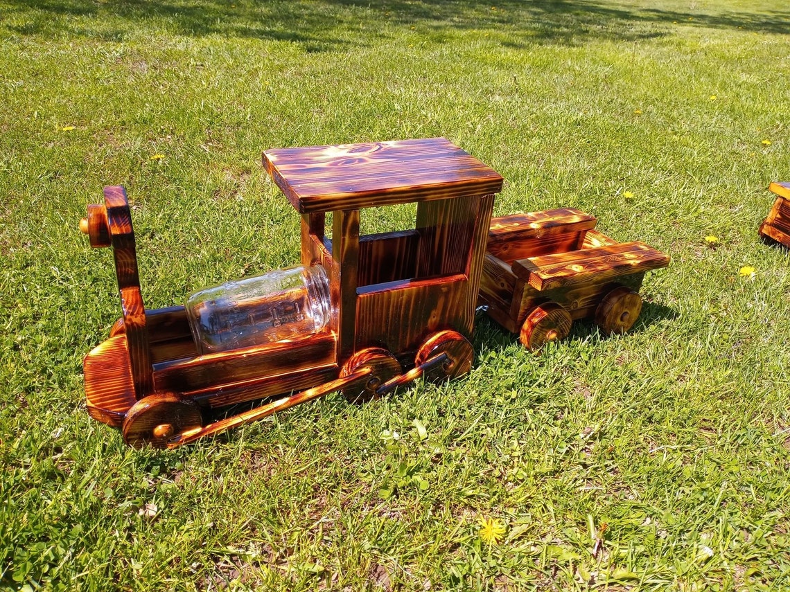 Spruce Squirrel Feeder Train - Etsy