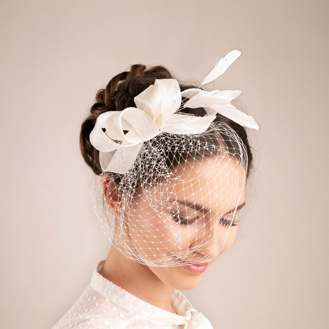 Bridal Fascinator With Short Face Veil. Ivory Feather Headpiece With ...