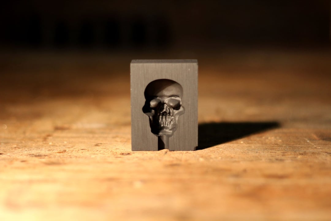 Skull Push Graphite Mold – Precision Machined for Glass & Metal Art ...